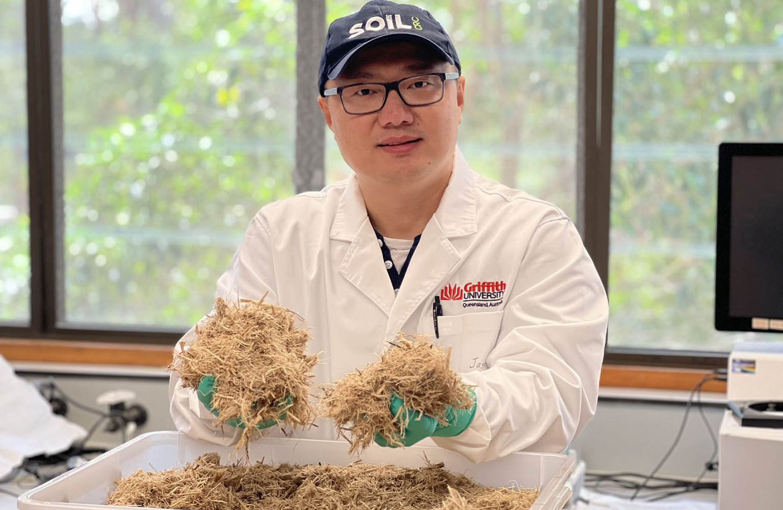 Natural materials to retain soil moisture – Soil CRC